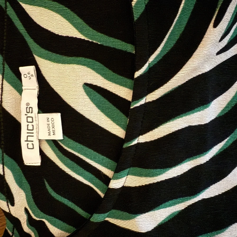 Chico's | Dresses | Chicos Black And Green Swirl Long Sleeve Dress ...
